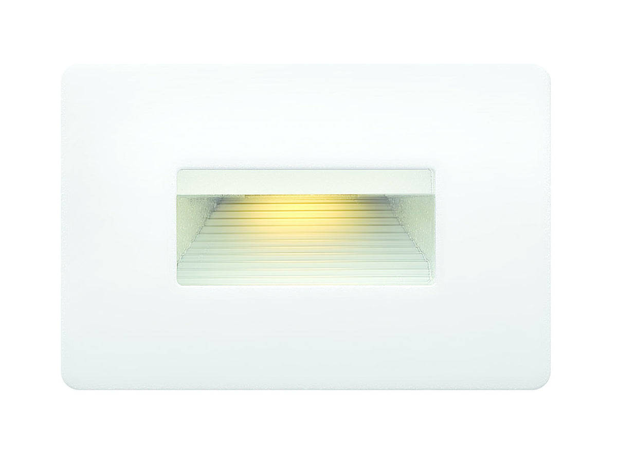 Hinkley Canada - LED Step Light - Luna — Union Lighting & Decor